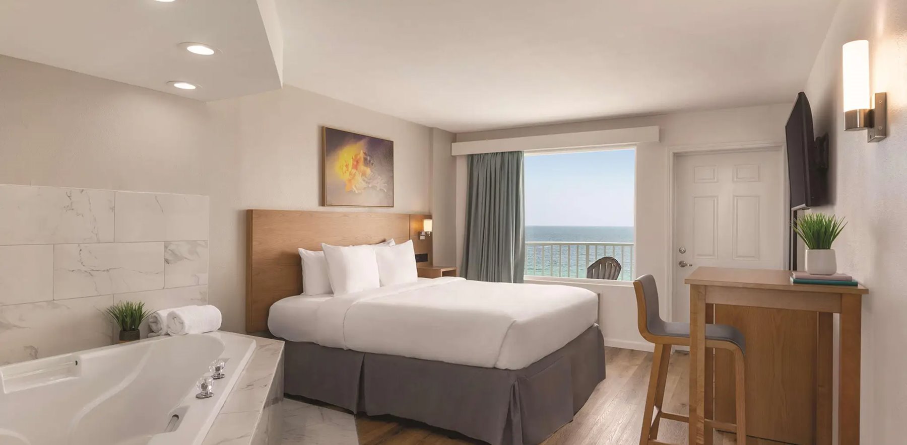 Beachfront Hotel | Panama City Beach FL Hotels